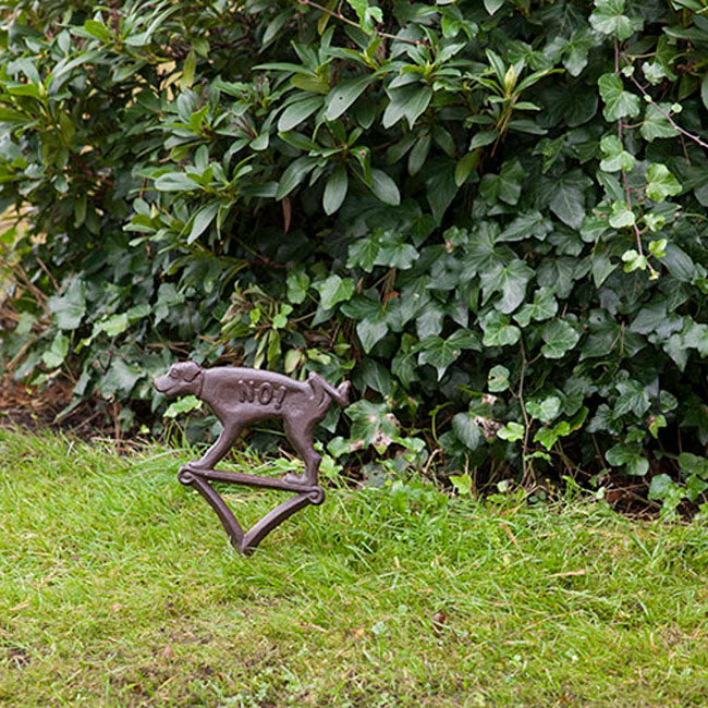 Esschert Design Cast Iron "NO!" Peeing Yard Sign, Brown – BirdYard Direct