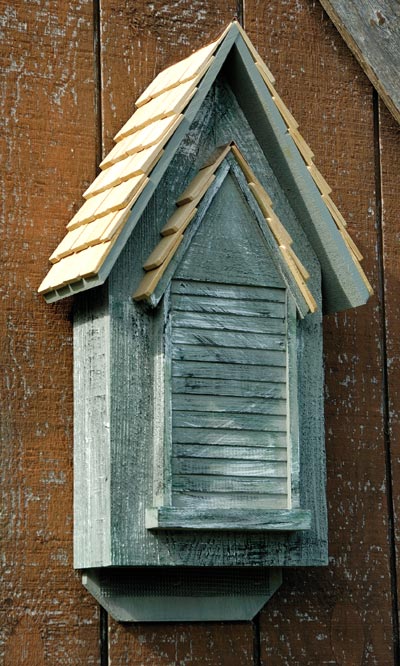 Heartwood Victorian Bat House, Grey, 100 bats – BirdYard Direct