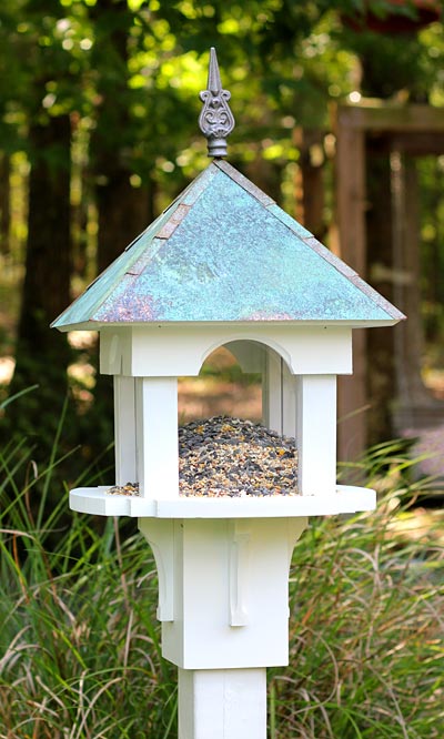 Heartwood Sky Box Cafe' Bird Feeder – BirdYard Direct
