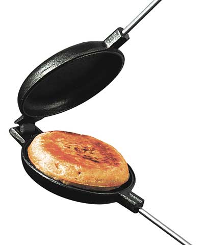Rome Cast Iron Original Round Pie Iron – BirdYard Direct