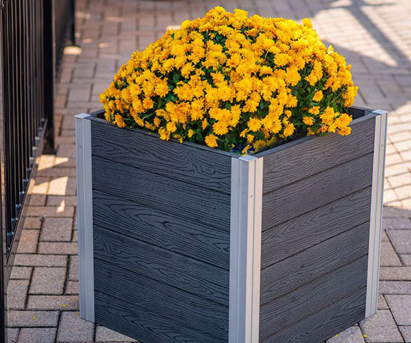 Vita Gardens Urbana Cube Planter, Slate Gray, 22"L – BirdYard Direct
